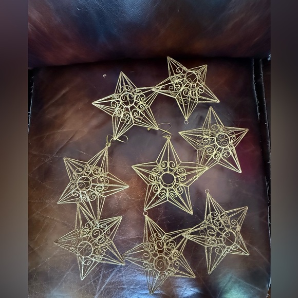 Holiday | 8 Gold 3d Type Scroll Stars 6 | Poshmark